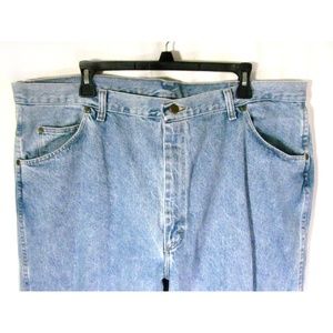 Wrangler | Jeans | Mens Wrangler Rugged Wear Jeans 42 X 32 | Poshmark
